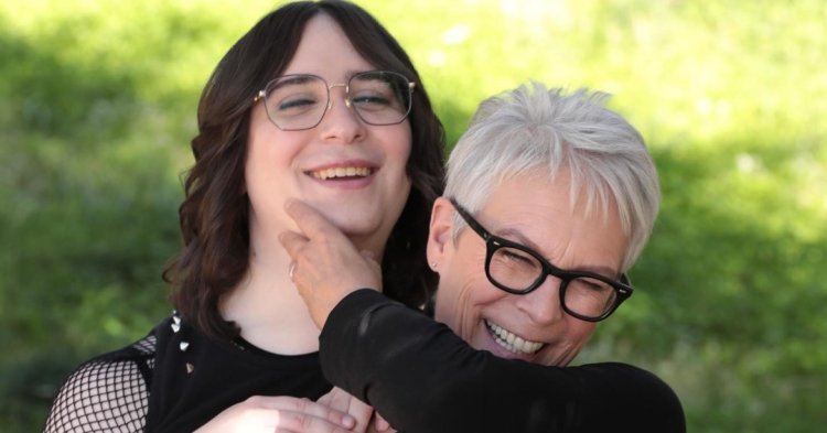 Jamie Lee Curtis Shows Unconditional Love For Her Transgender Daughter ...